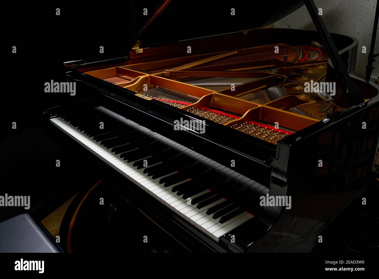 The whole of a top grand piano Stock Photo - Alamy