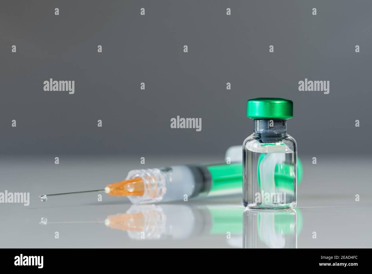 vaccine bottle and syringe injection medicine Stock Photo - Alamy