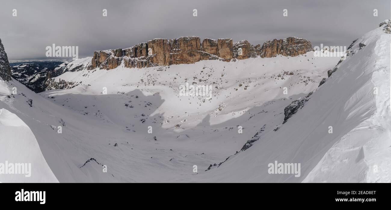 Panorama view of Vallunga valley, Alto Adige, Dolomites Stock Photo - Alamy