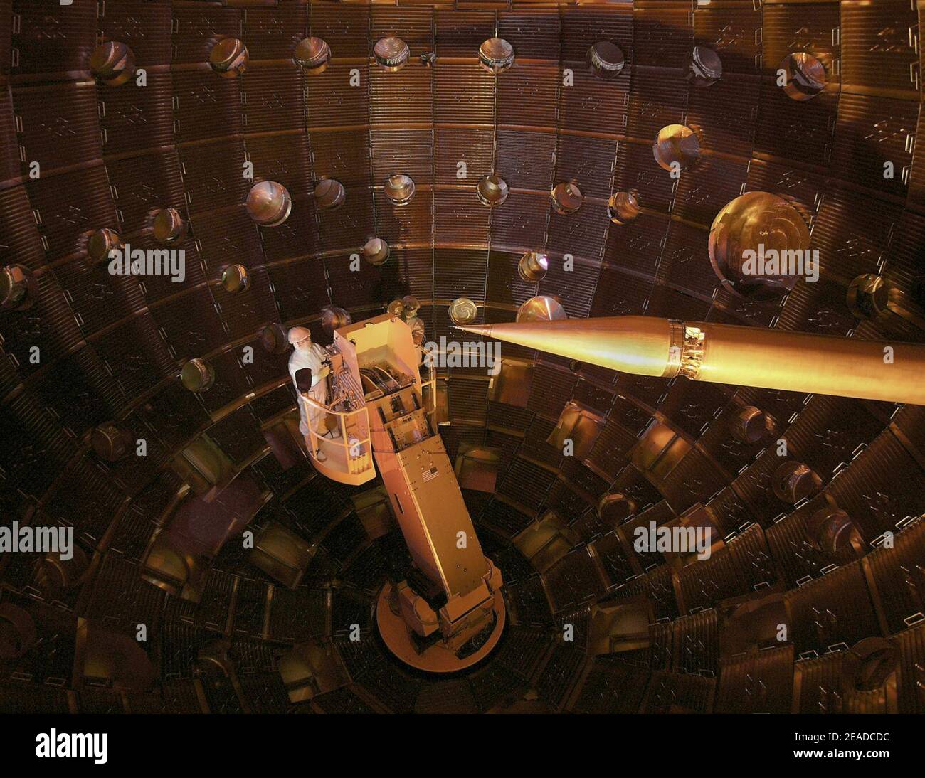 Nif chamber hi-res stock photography and images - Alamy