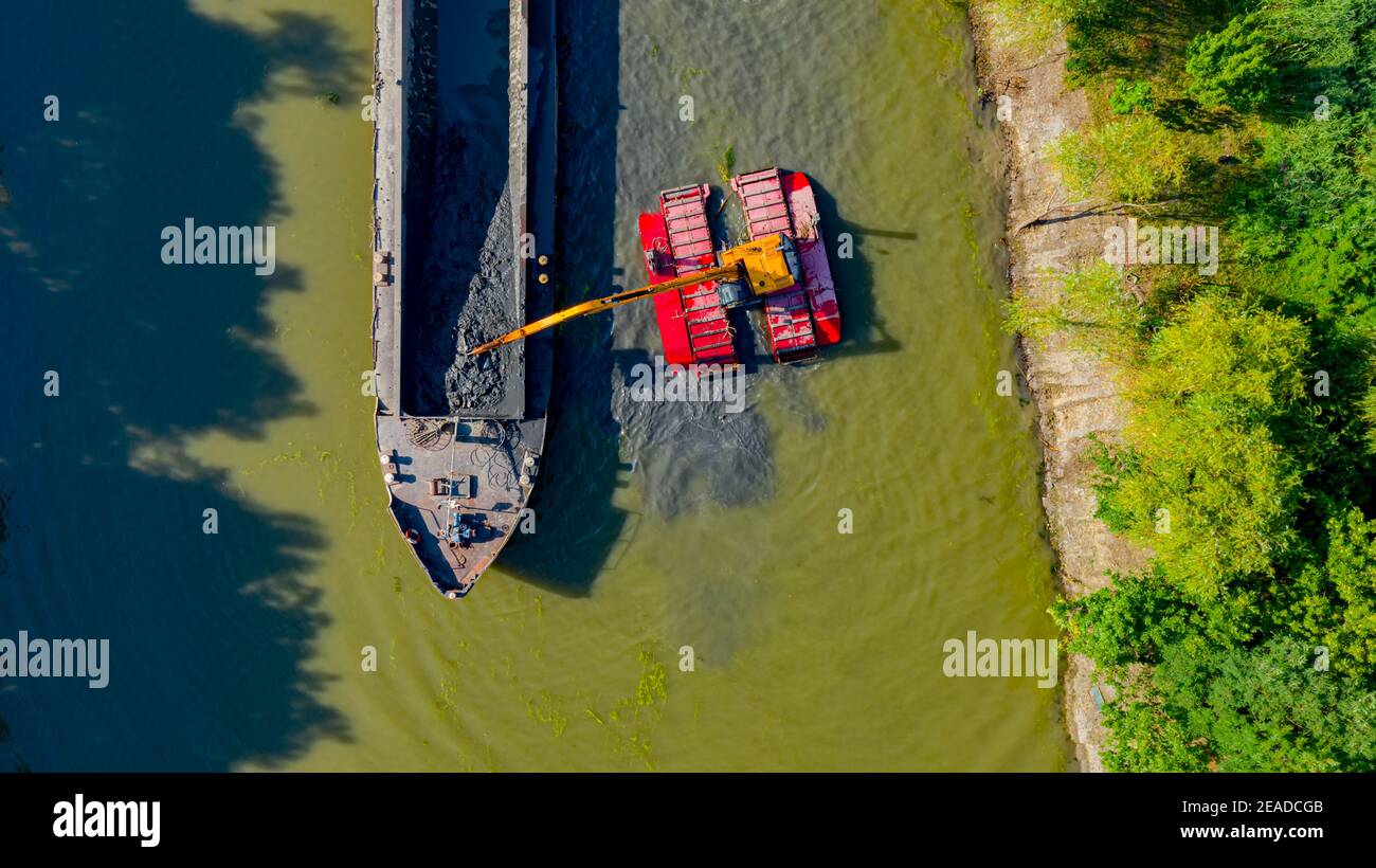 Aerial View Dredging Barge High Resolution Stock Photography and Images - Alamy