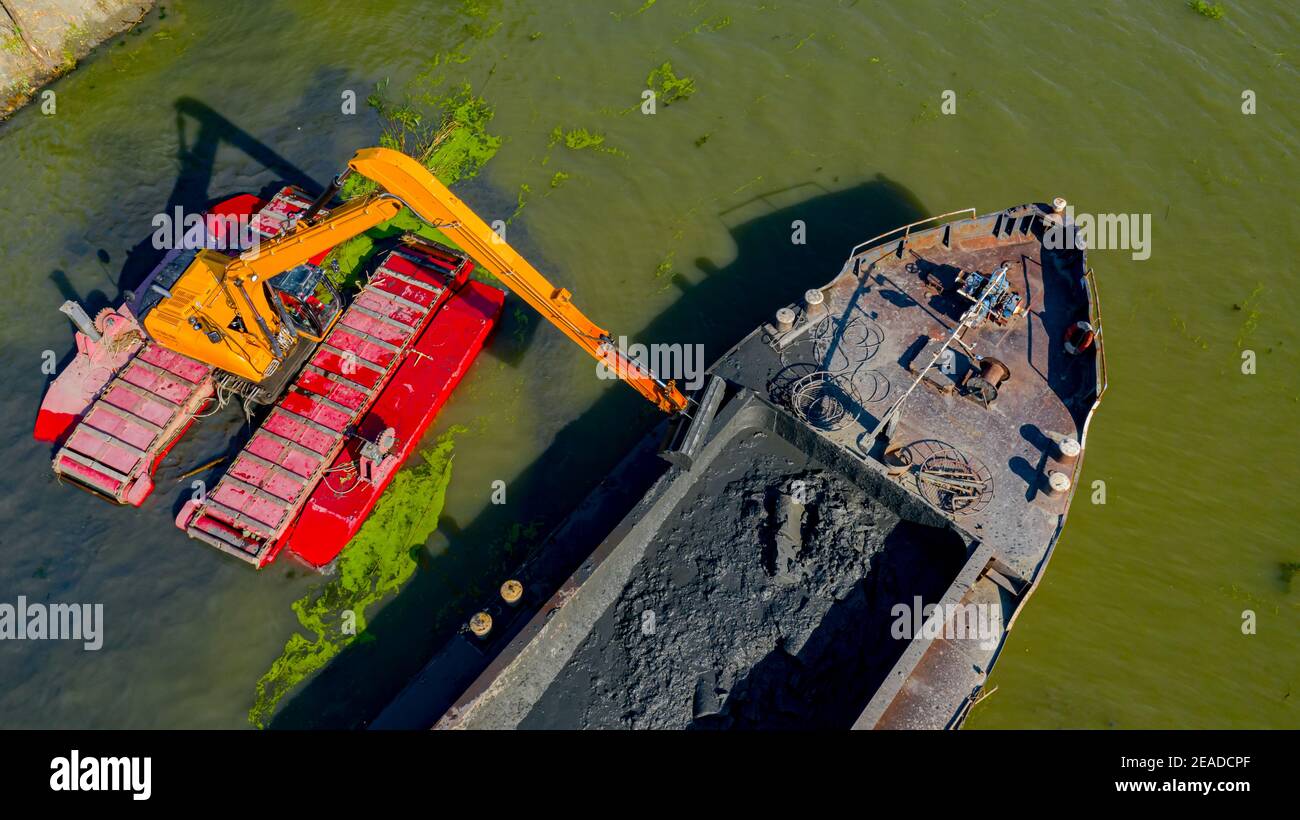 Aerial View Dredging Barge High Resolution Stock Photography and Images - Alamy