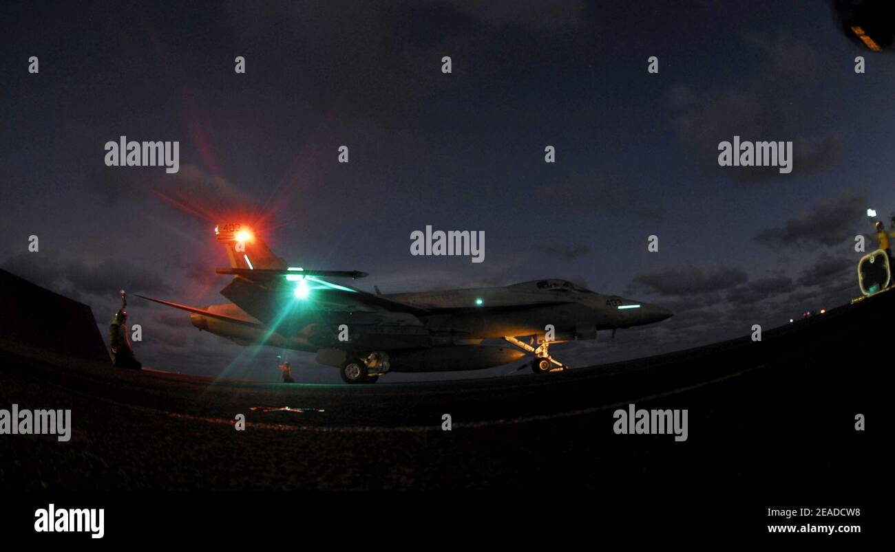 Night flight operations Stock Photo - Alamy