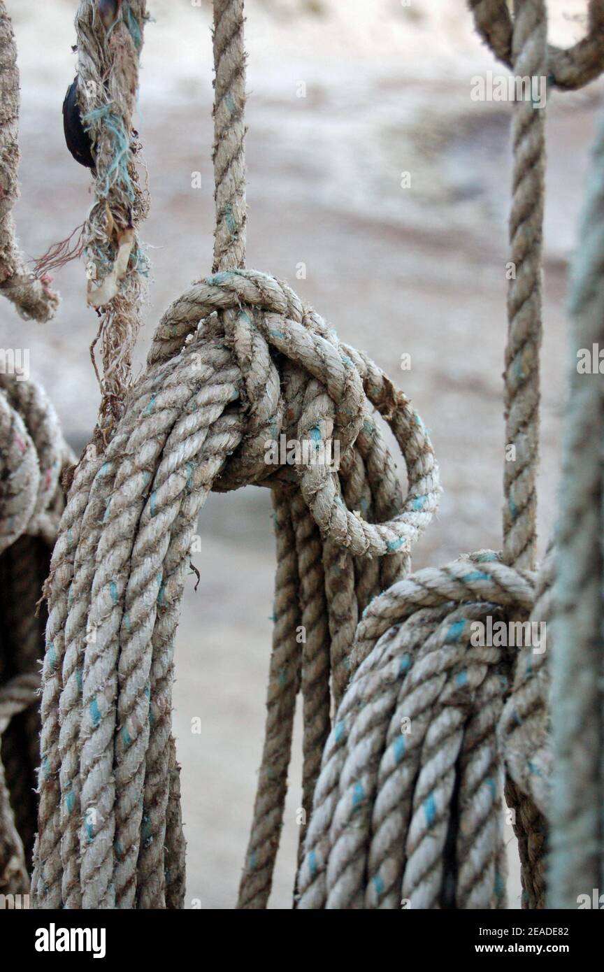 Coils of rope hi-res stock photography and images - Alamy