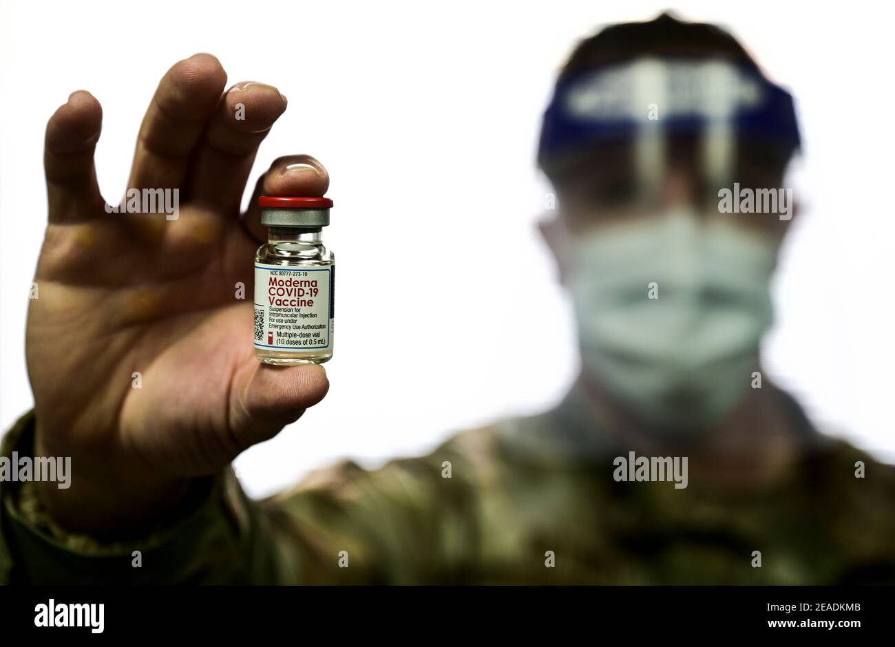 Vaccine covid 19 vial hi-res stock photography and images - Alamy