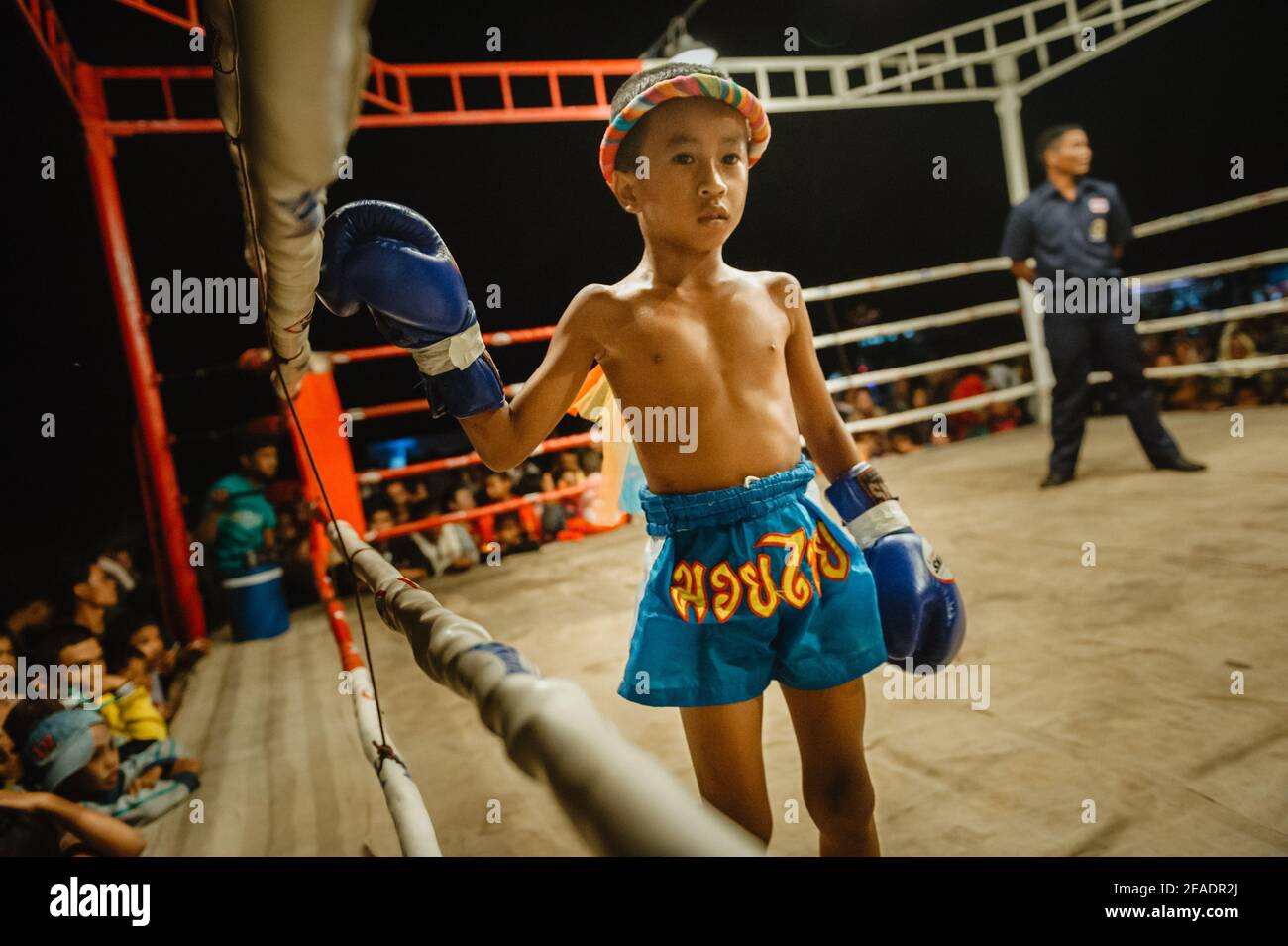 Child fighter hi-res stock photography and images - Alamy