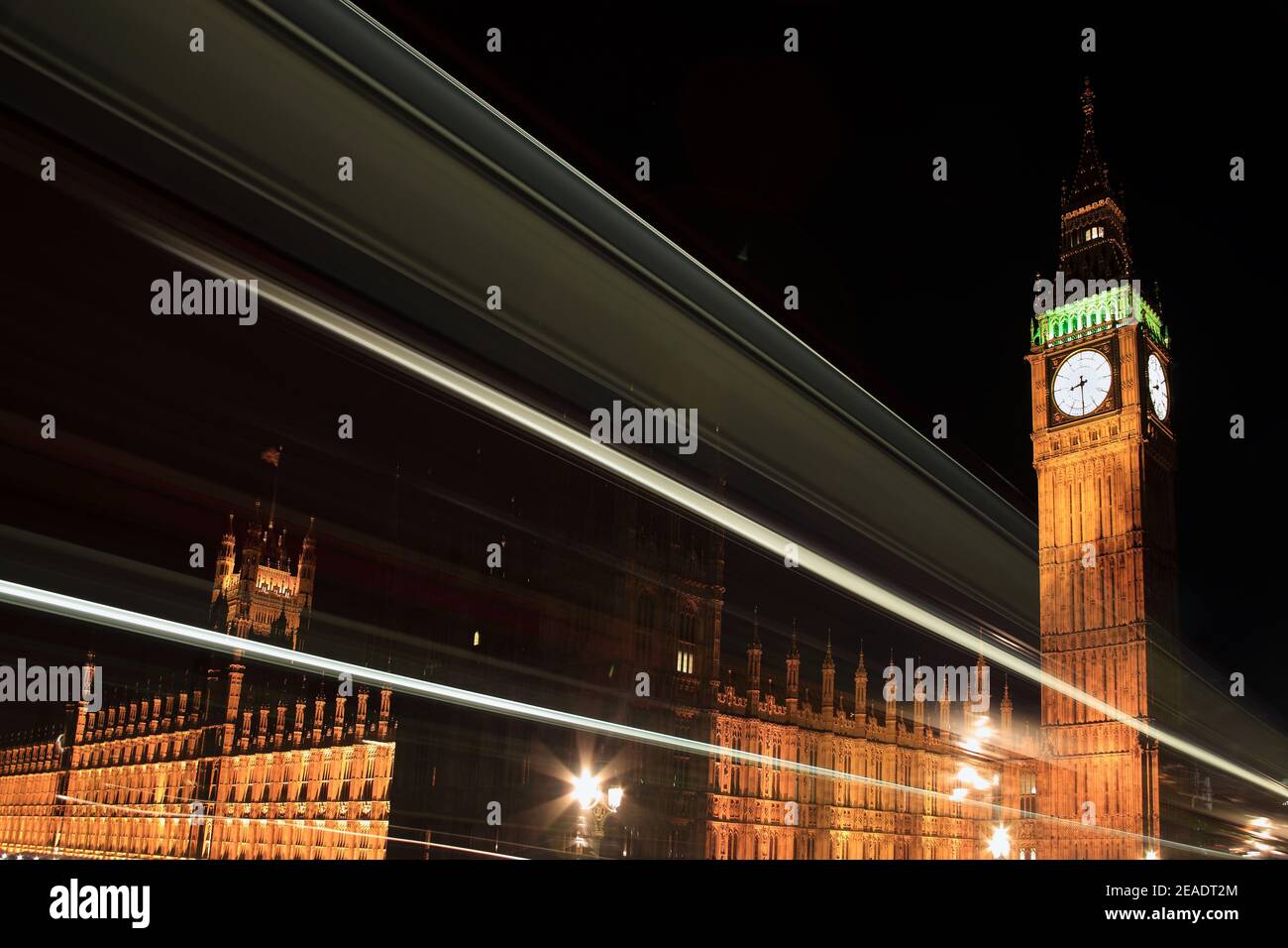 Victorian houses at night hi-res stock photography and images - Alamy