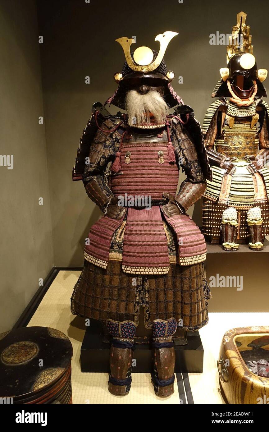 Nimaido Gusoku armor, helmet by Echigo Munetsugu, Japan, Edo period ...