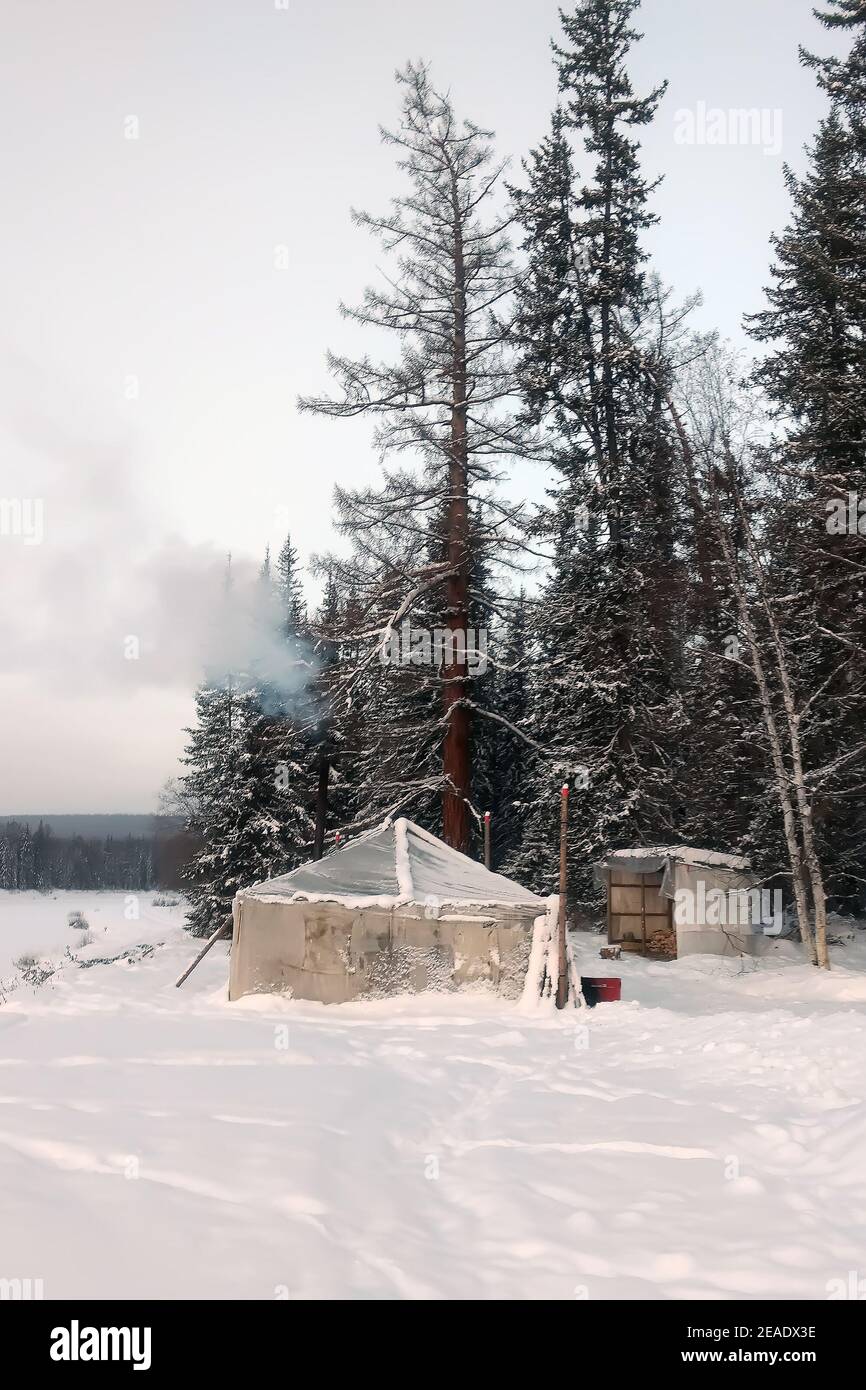 Camp taiga hi-res stock photography and images - Alamy