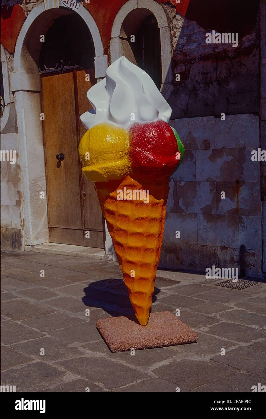 99 ice cream sign hi-res stock photography and images - Alamy