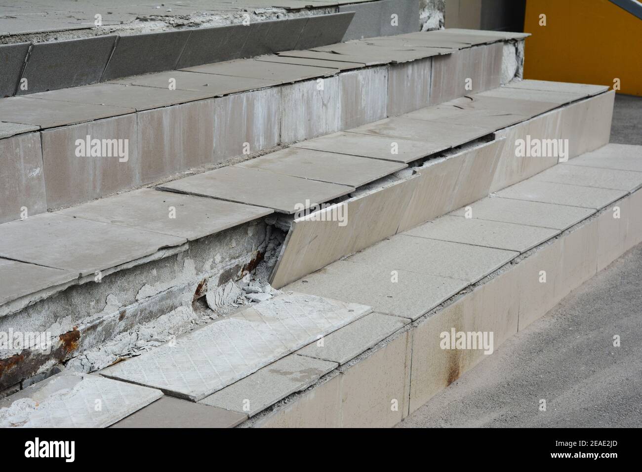 Broken steps hi-res stock photography and images - Alamy