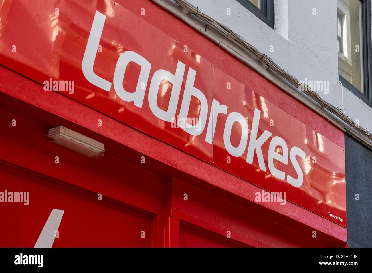 Ladbrokes logo hi-res stock photography and images - Alamy