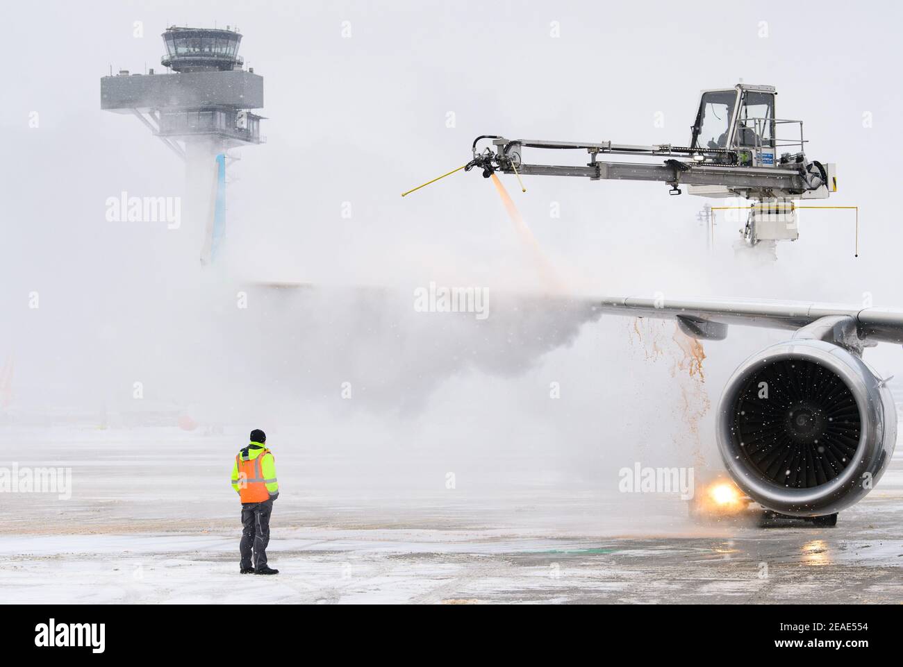 Aircraft skin hi-res stock photography and images - Alamy