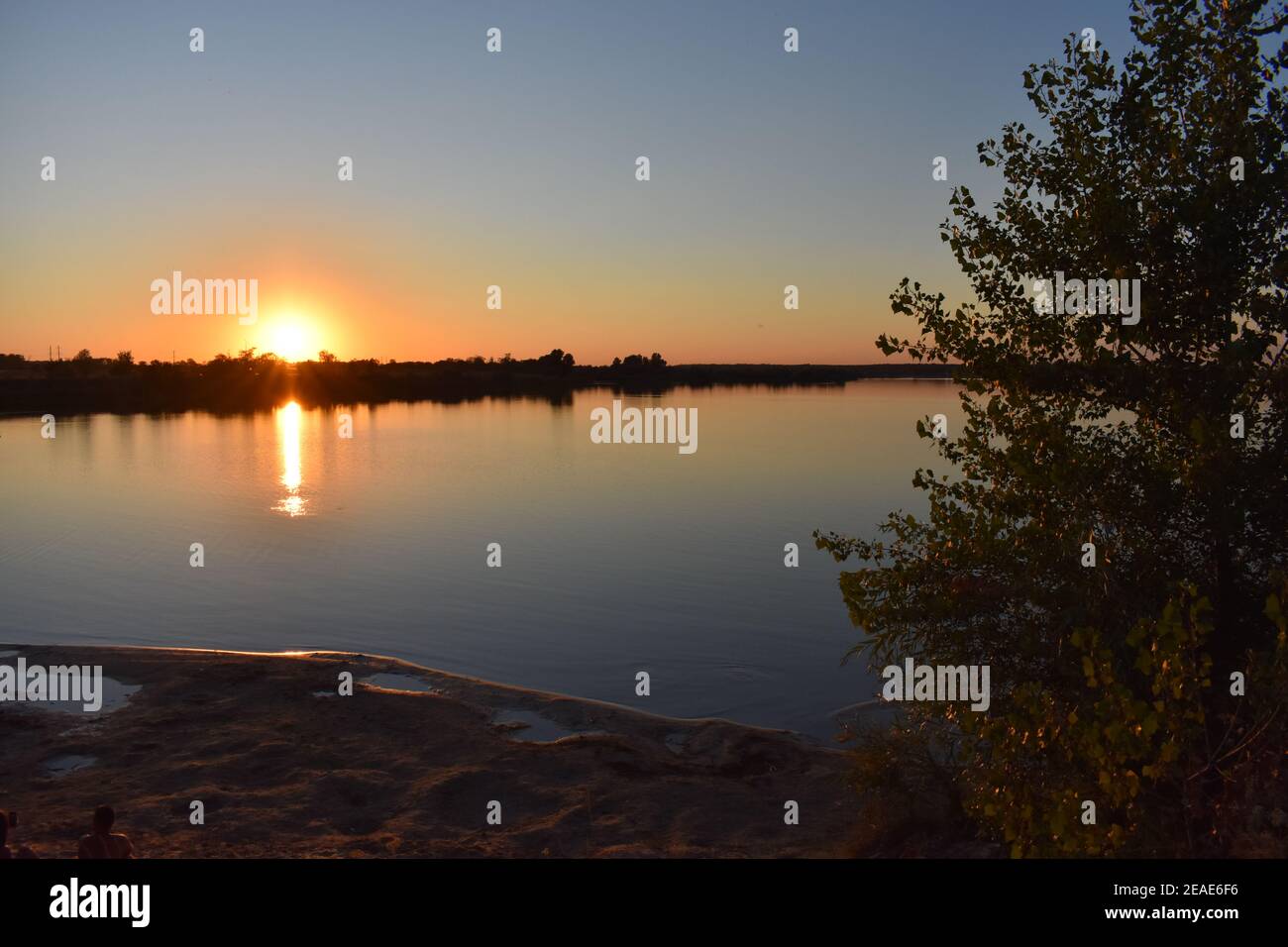 Gray colored lake hi-res stock photography and images - Alamy