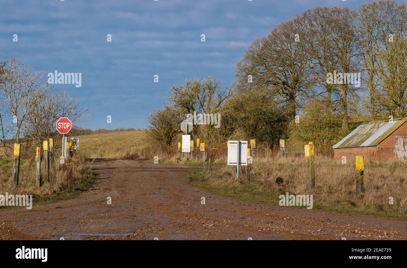 Tank crossing salisbury plain hi-res stock photography and images - Alamy