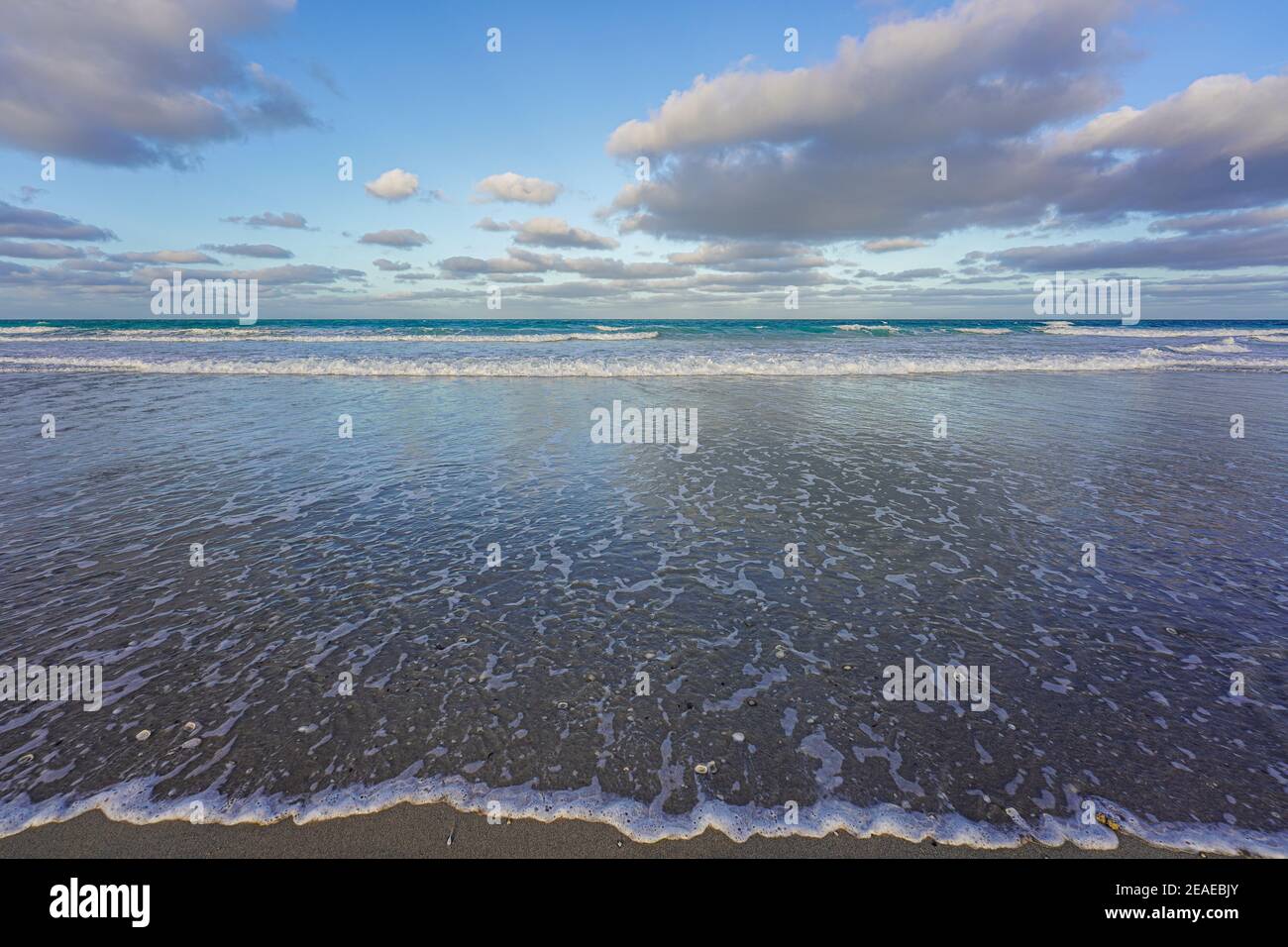 Sunrise on the beach, Broome, WA Stock Photo - Alamy