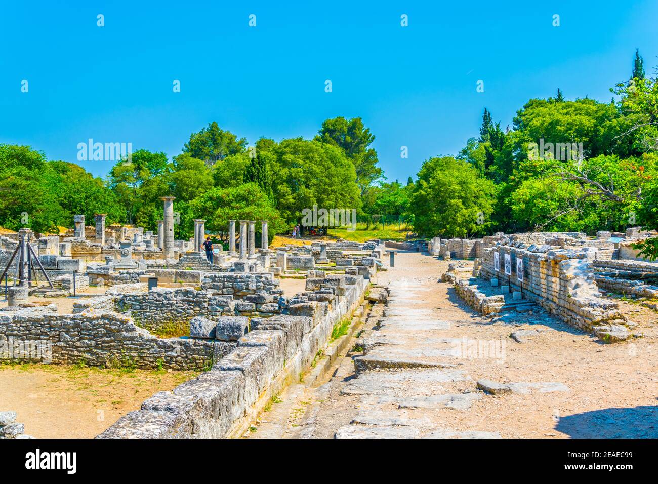 Glanum roman ruins st remy de provence hi-res stock photography and ...