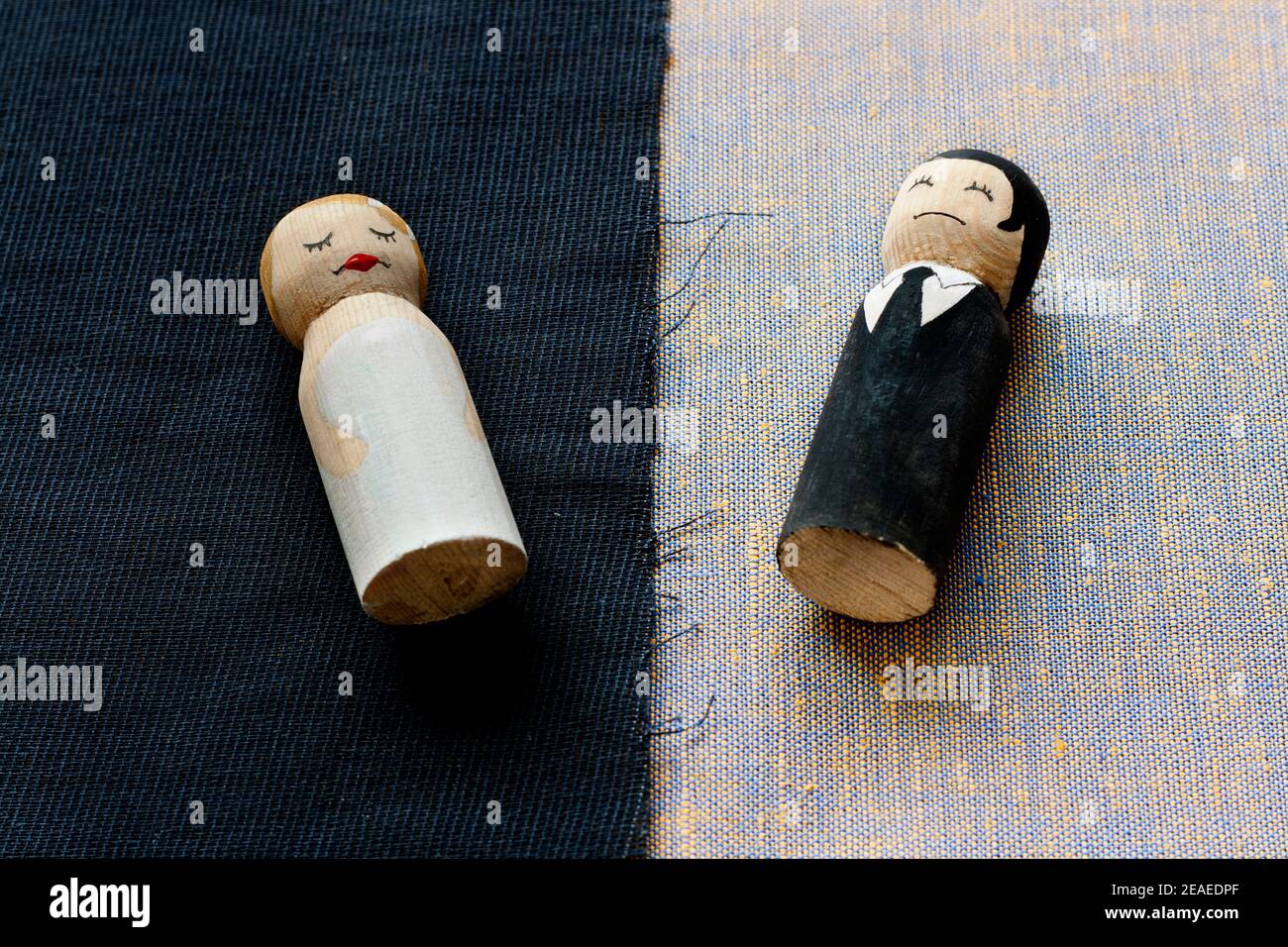 wife and husbend doodles in divorce process concept broken ...