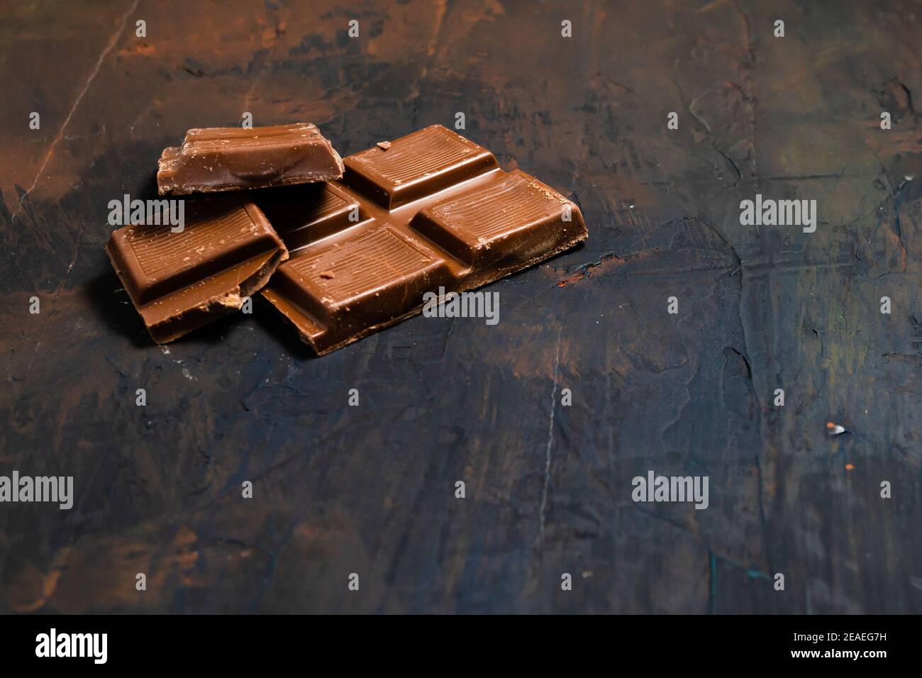 Milk chocolate bar tablet hi-res stock photography and images - Alamy