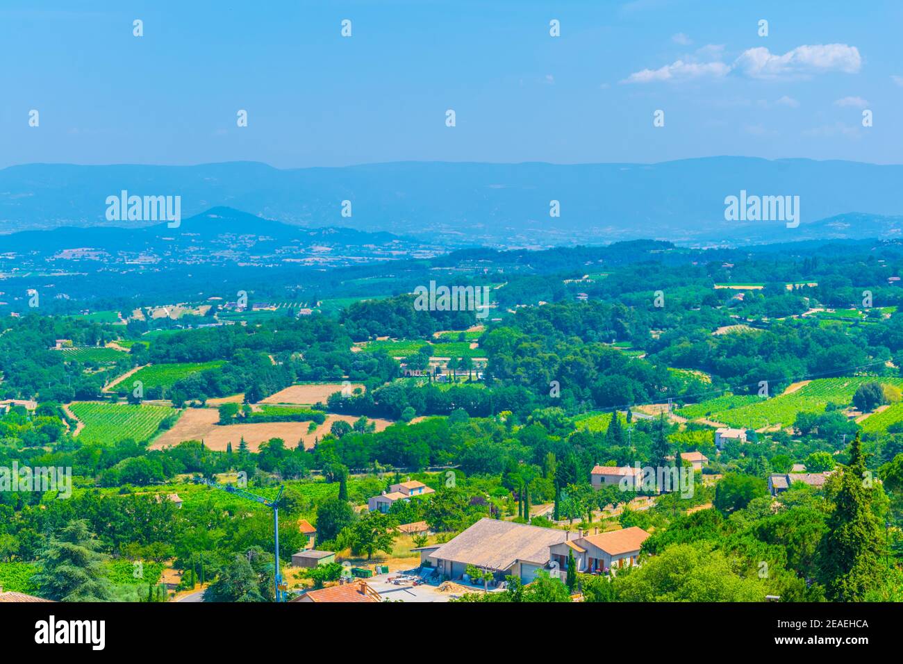 Luberon mountain range hi-res stock photography and images - Alamy