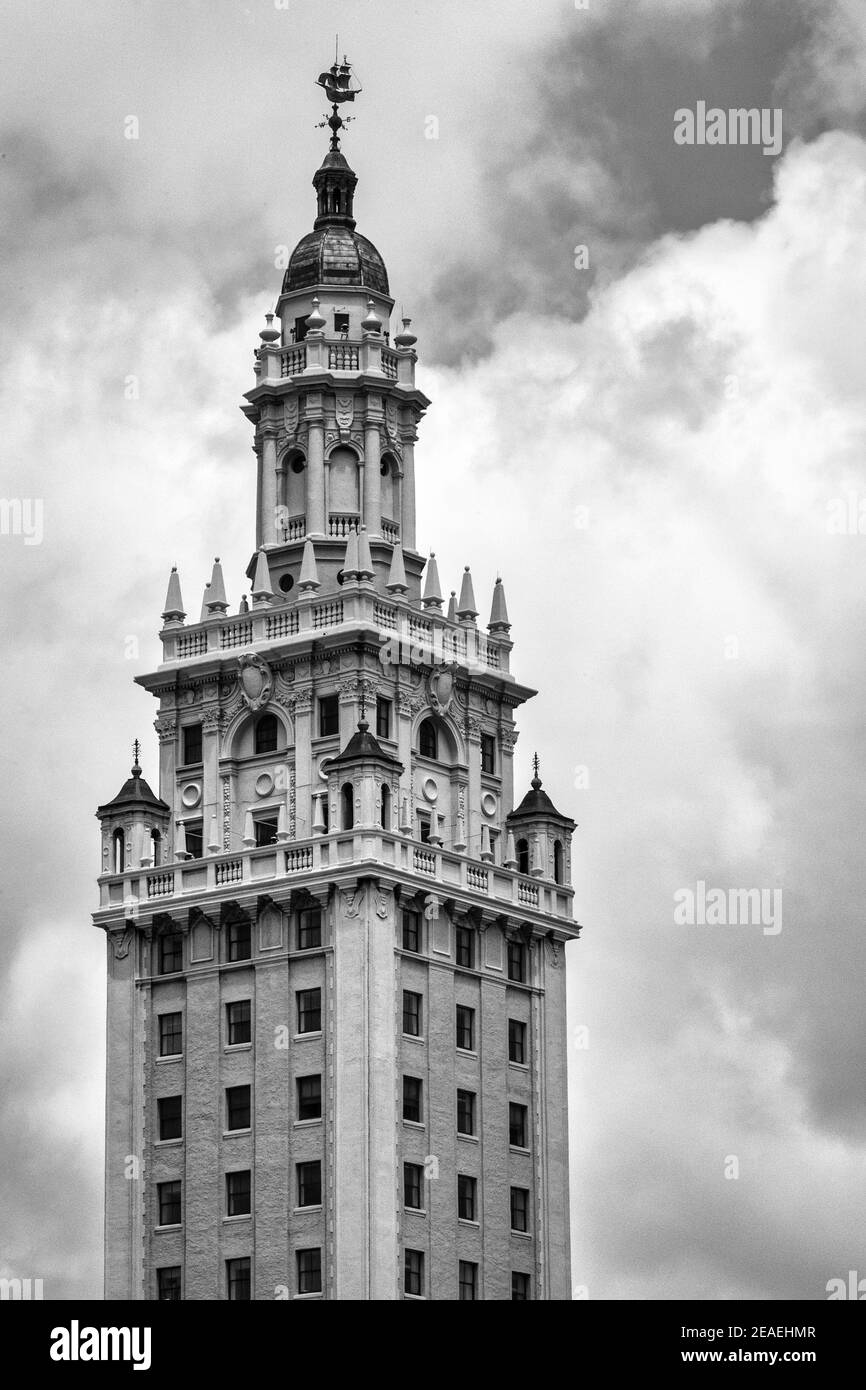 Black and white tower hi-res stock photography and images - Alamy