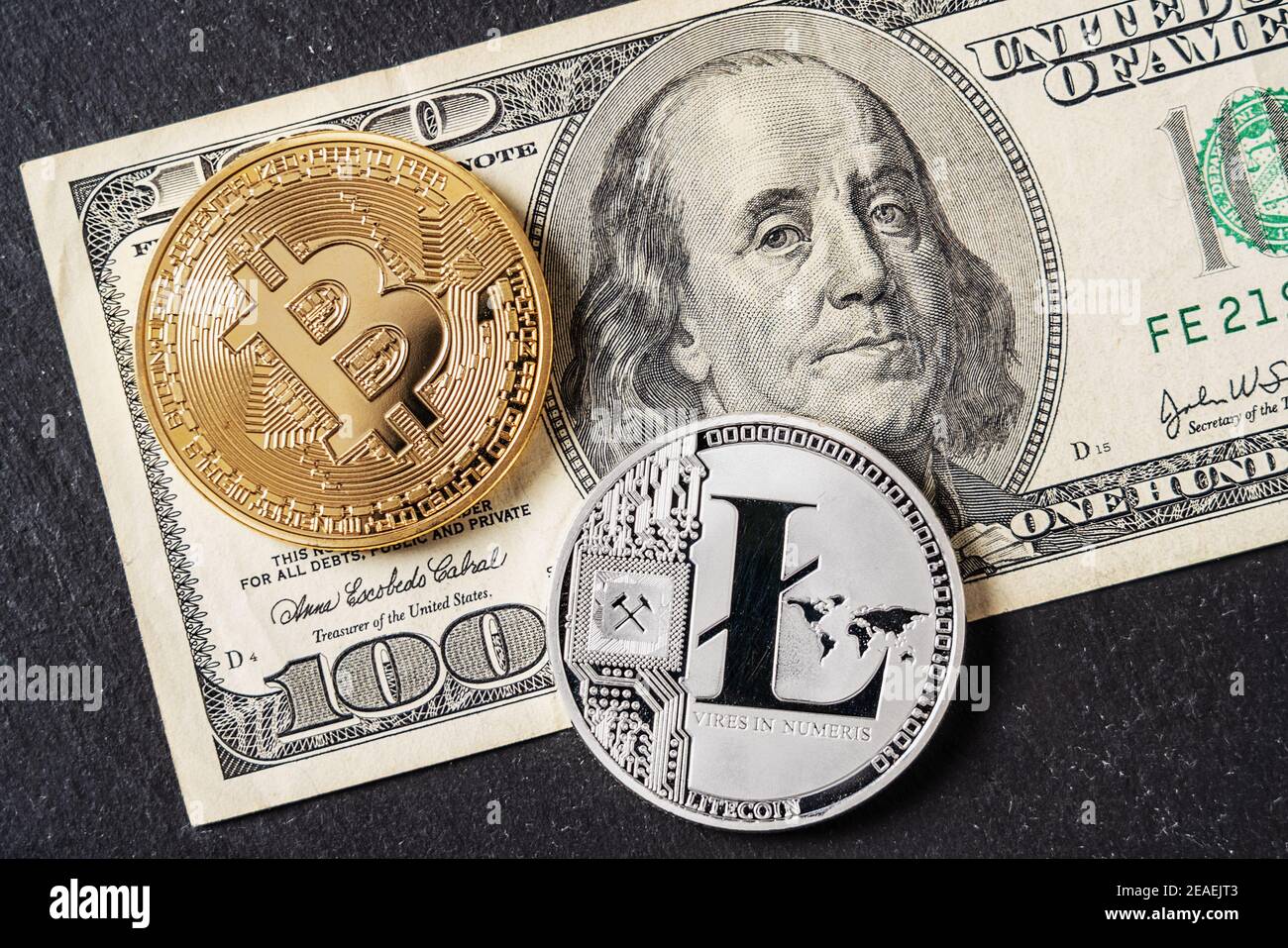 Electronic equivalent hi-res stock photography and images - Alamy