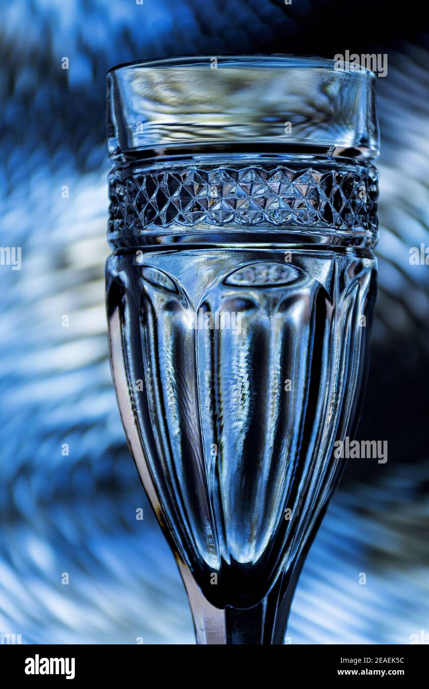 Vertical shot bright blue hi-res stock photography and images - Alamy