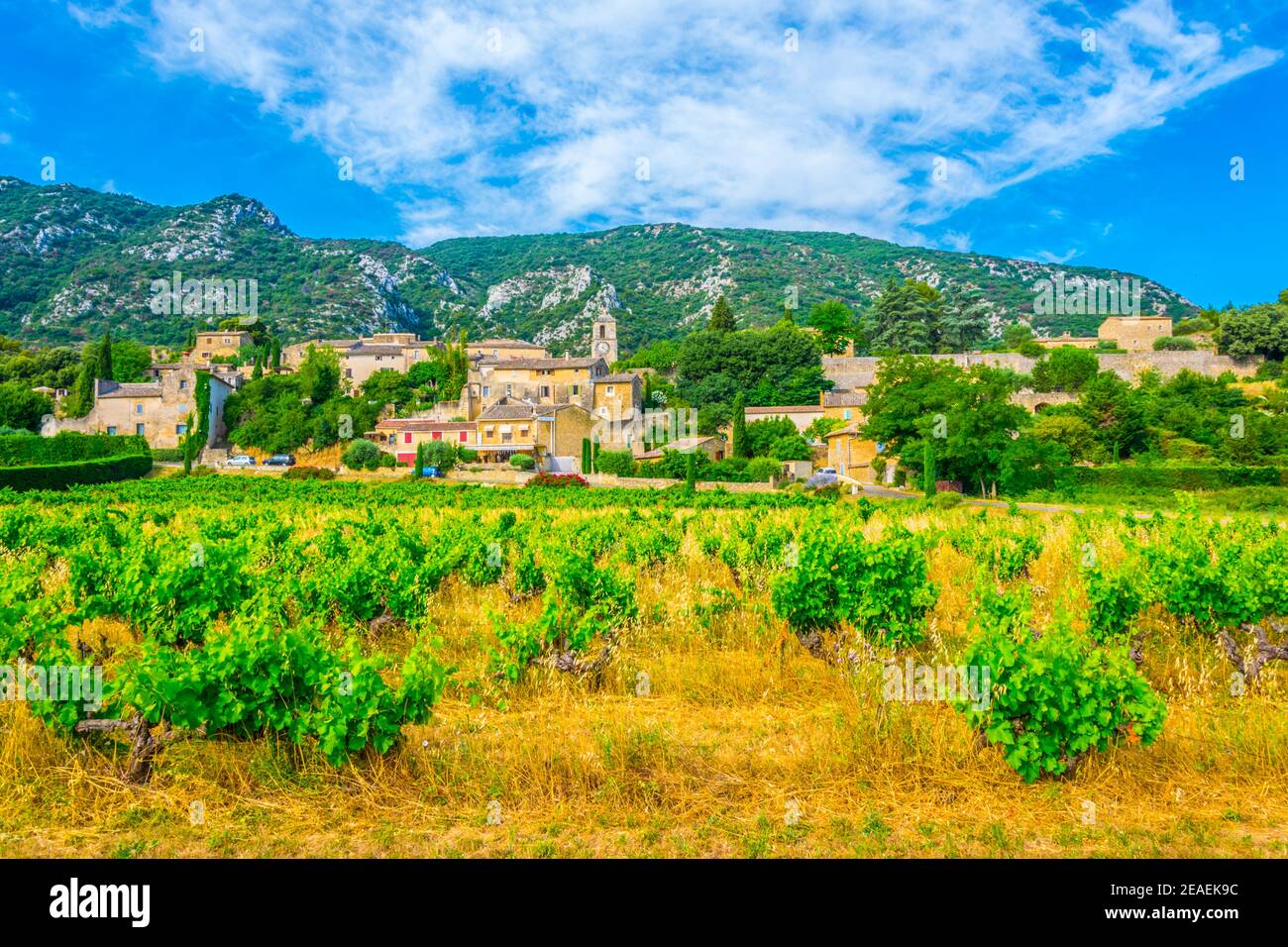 Maubec village in France Stock Photo - Alamy