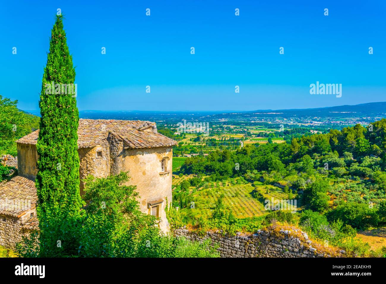 View of an old house in Oppede le Vieux village in France Stock Photo ...