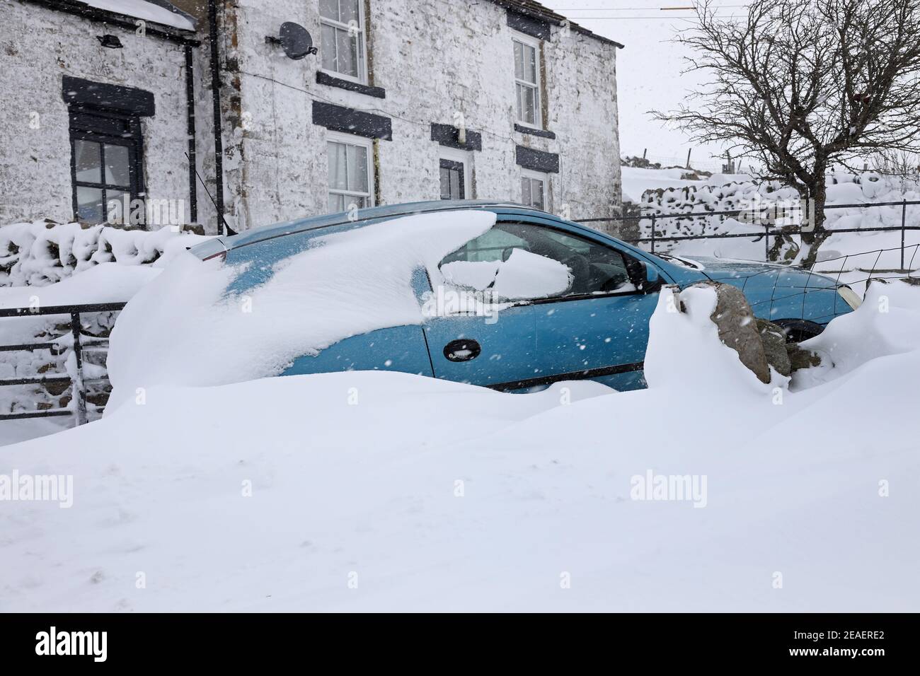 Buried car hi-res stock photography and images - Alamy