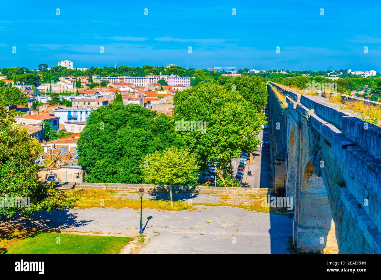 Roman aqueduct montpellier hi-res stock photography and images - Alamy