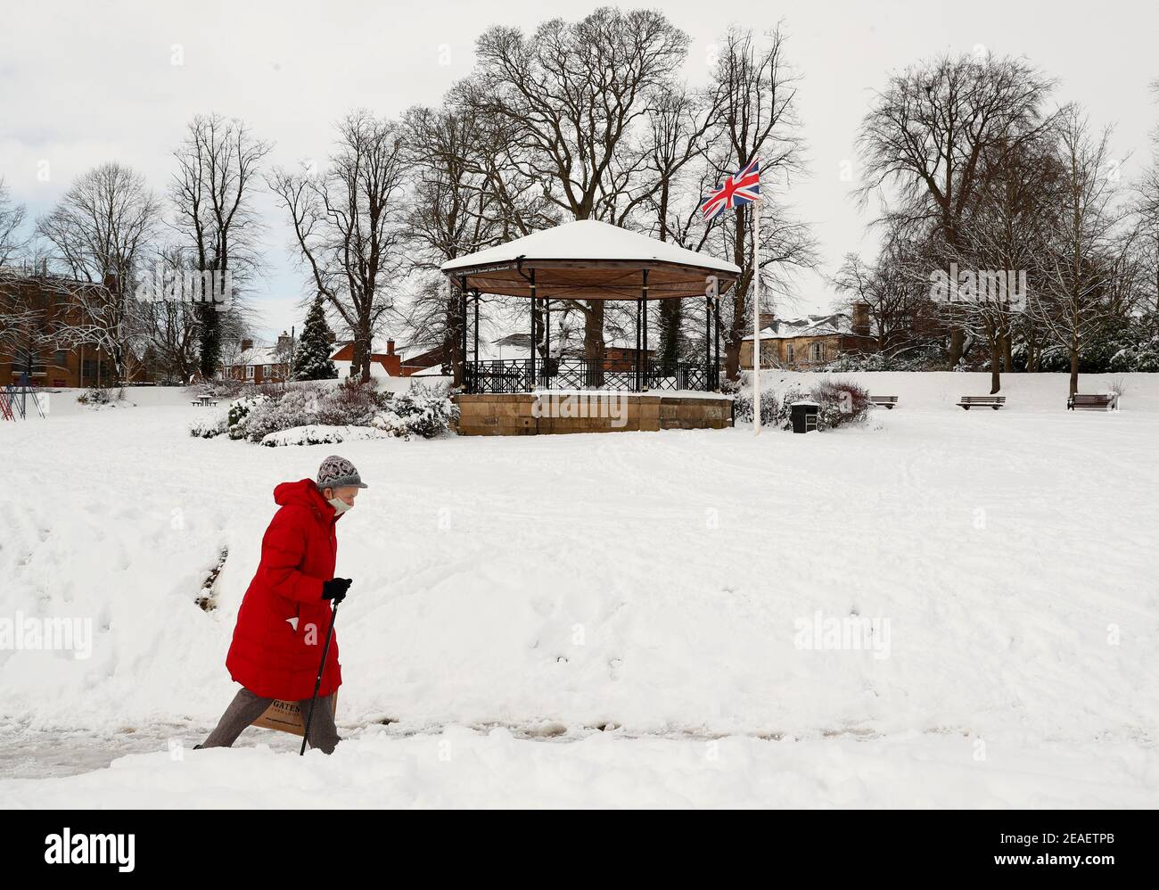 Queen elizabeth flag hi-res stock photography and images - Alamy