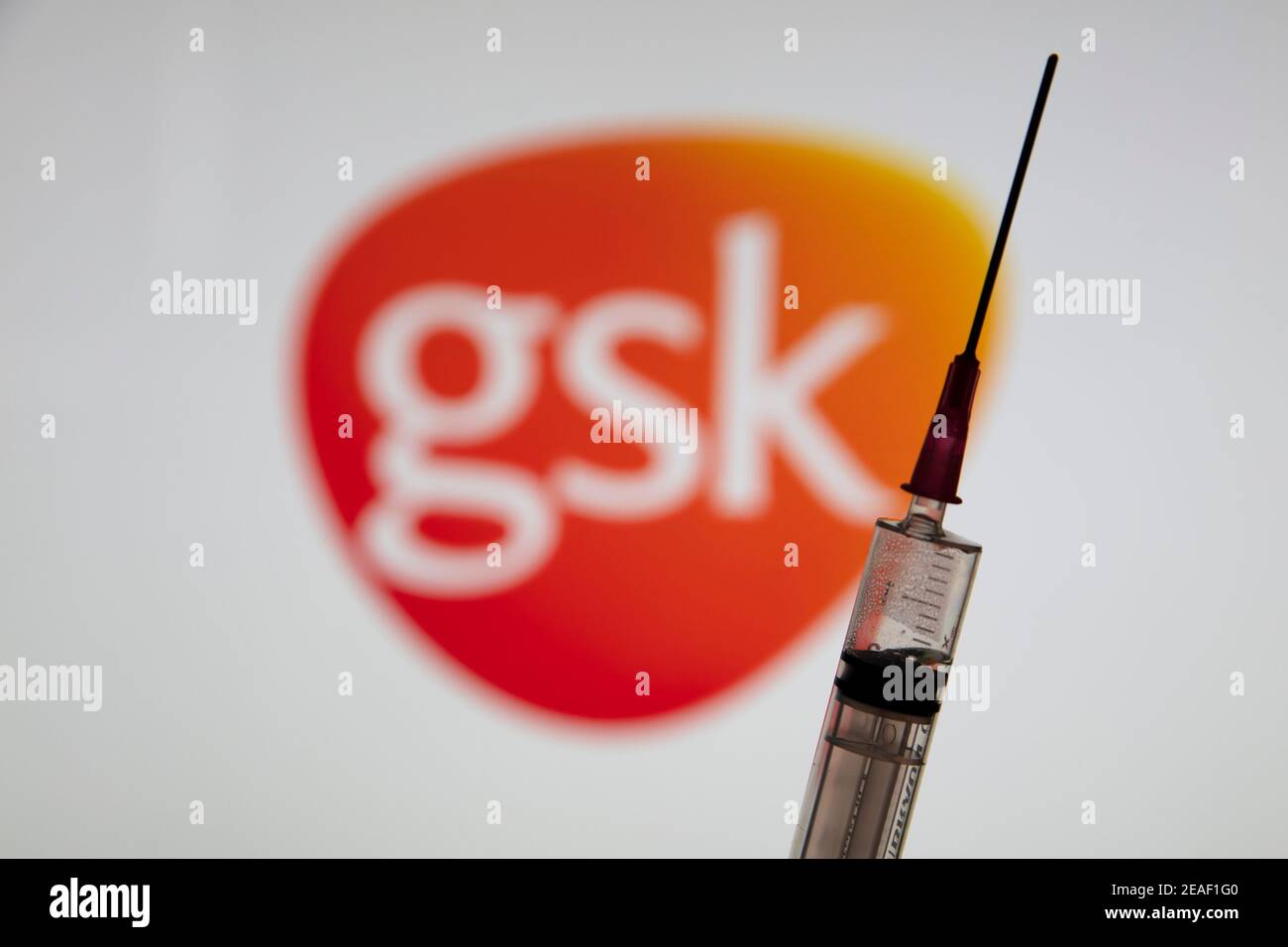 Syringe inject hi-res stock photography and images - Alamy