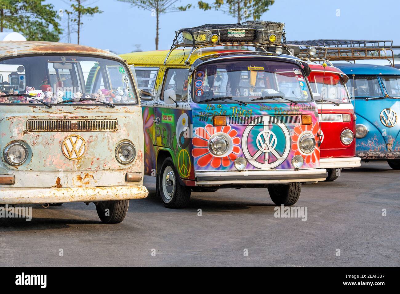 Classic Vw Bus High Resolution Stock Photography and Images - Alamy