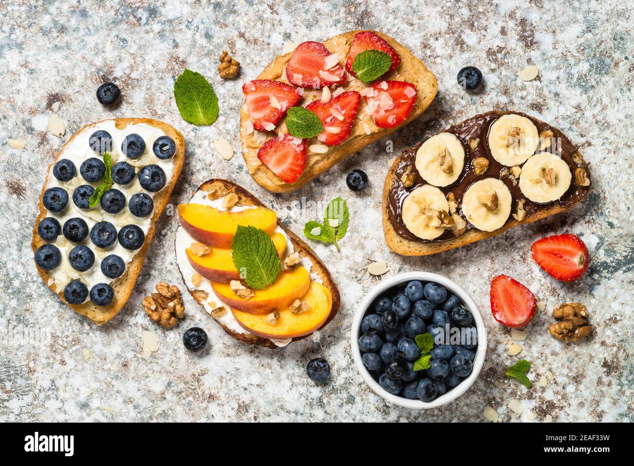 Toast peanut butter blueberries hi-res stock photography and images - Alamy