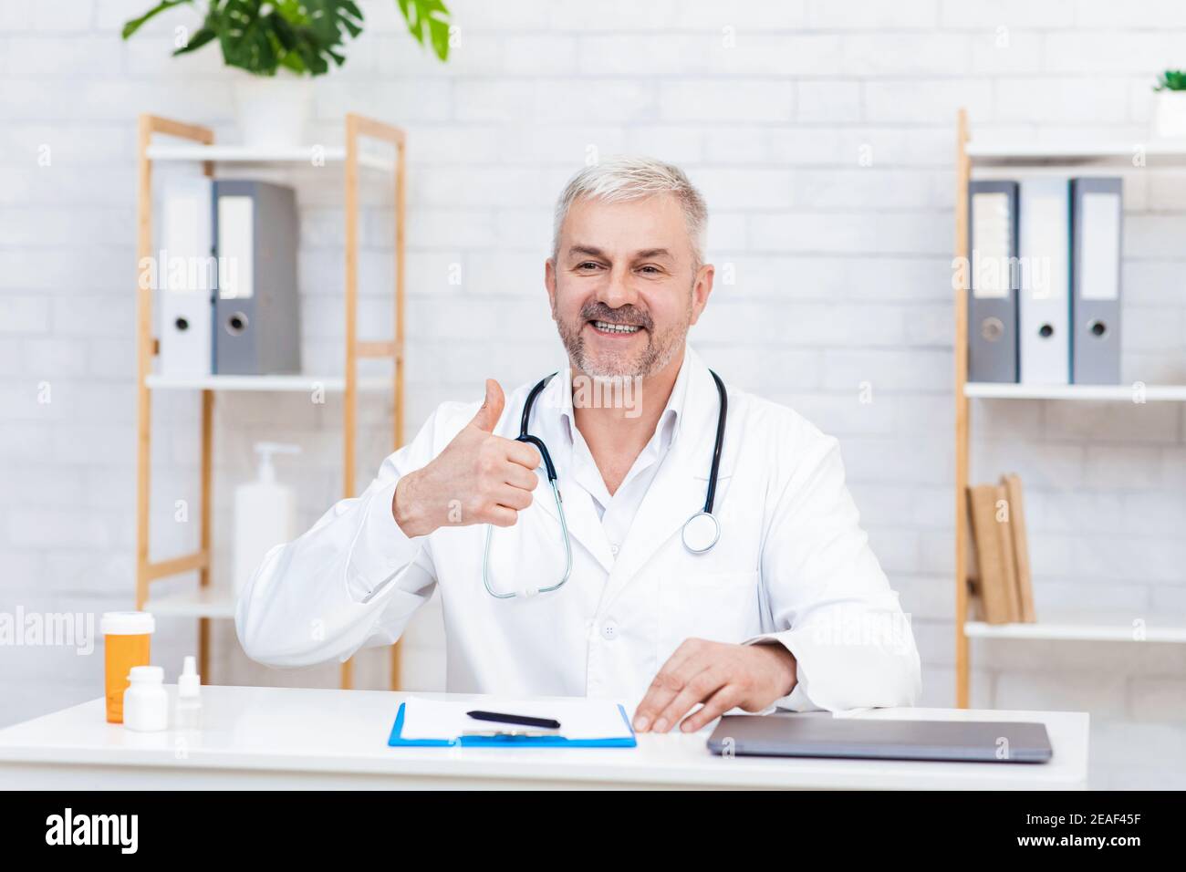Healthcare service treatment man hi-res stock photography and images ...