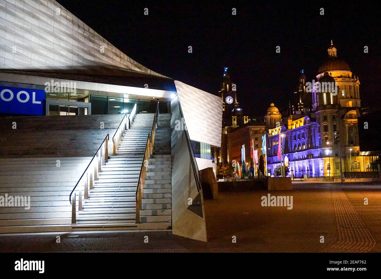 View of Royal Liver & Port of Liverpool building from Museum of ...