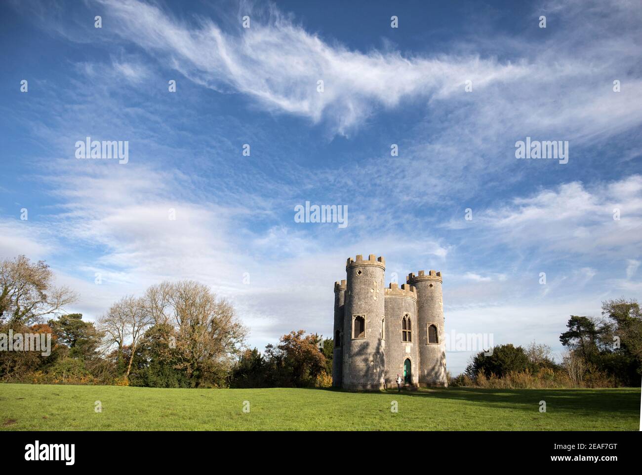 Garden folly hi-res stock photography and images - Alamy