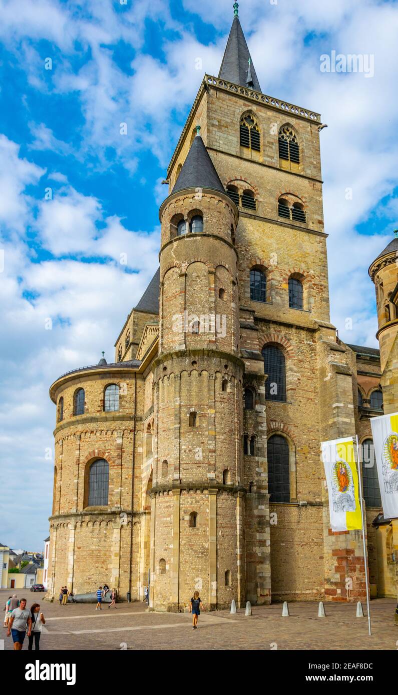 Our lady cathedral trier hi-res stock photography and images - Alamy