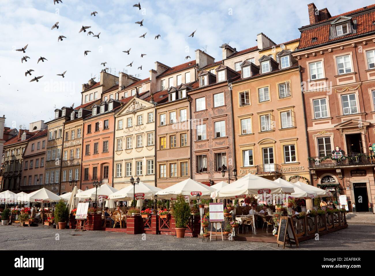 Poland Warsaw Old Town Square (Rynek Starego Miasta Stock Photo - Alamy