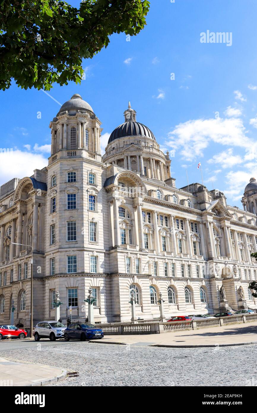 Port of Liverpool Building, Mann Island, Edwardian architecture ...