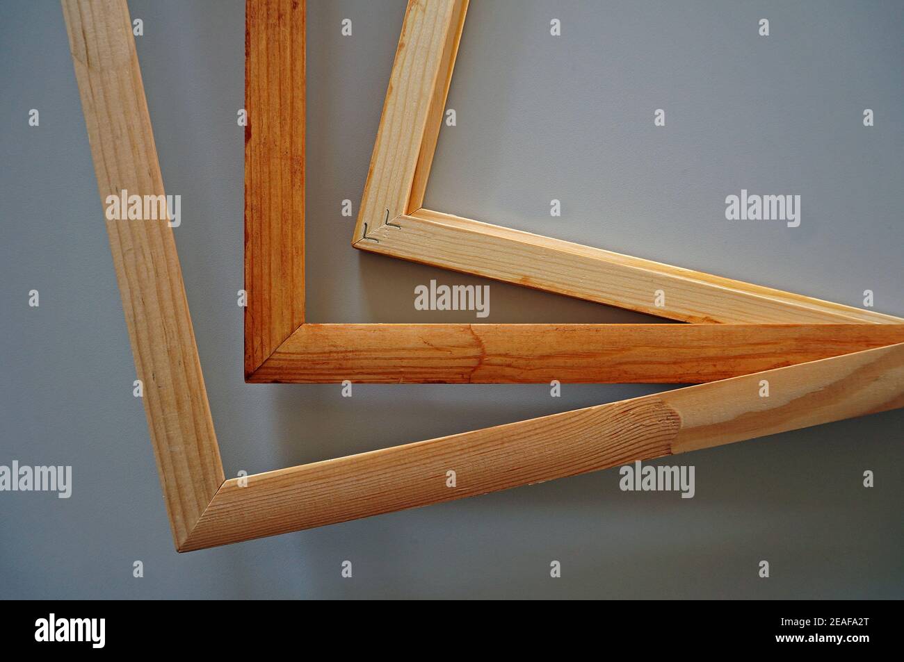 Finished wood frames hi-res stock photography and images - Alamy