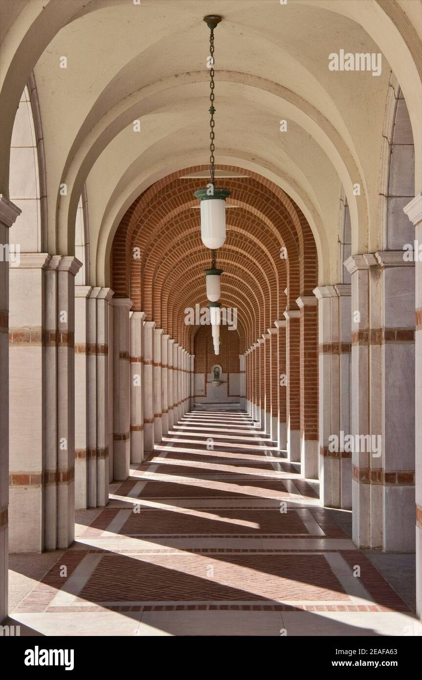 Arcades over walkway at Herzstein Hall, Rice University, Houston, Texas ...