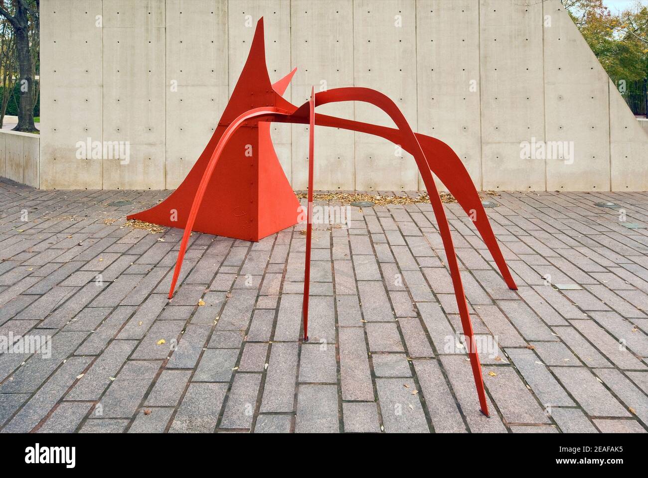 The Crab, steel sculpture by Alexander Calder at Lillie and Hugh Roy ...