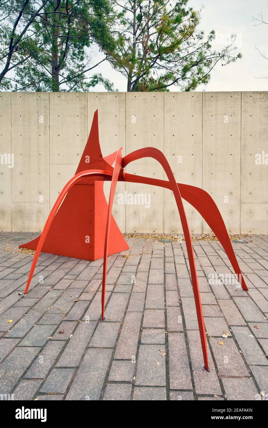 The Crab, steel sculpture by Alexander Calder at Lillie and Hugh Roy ...