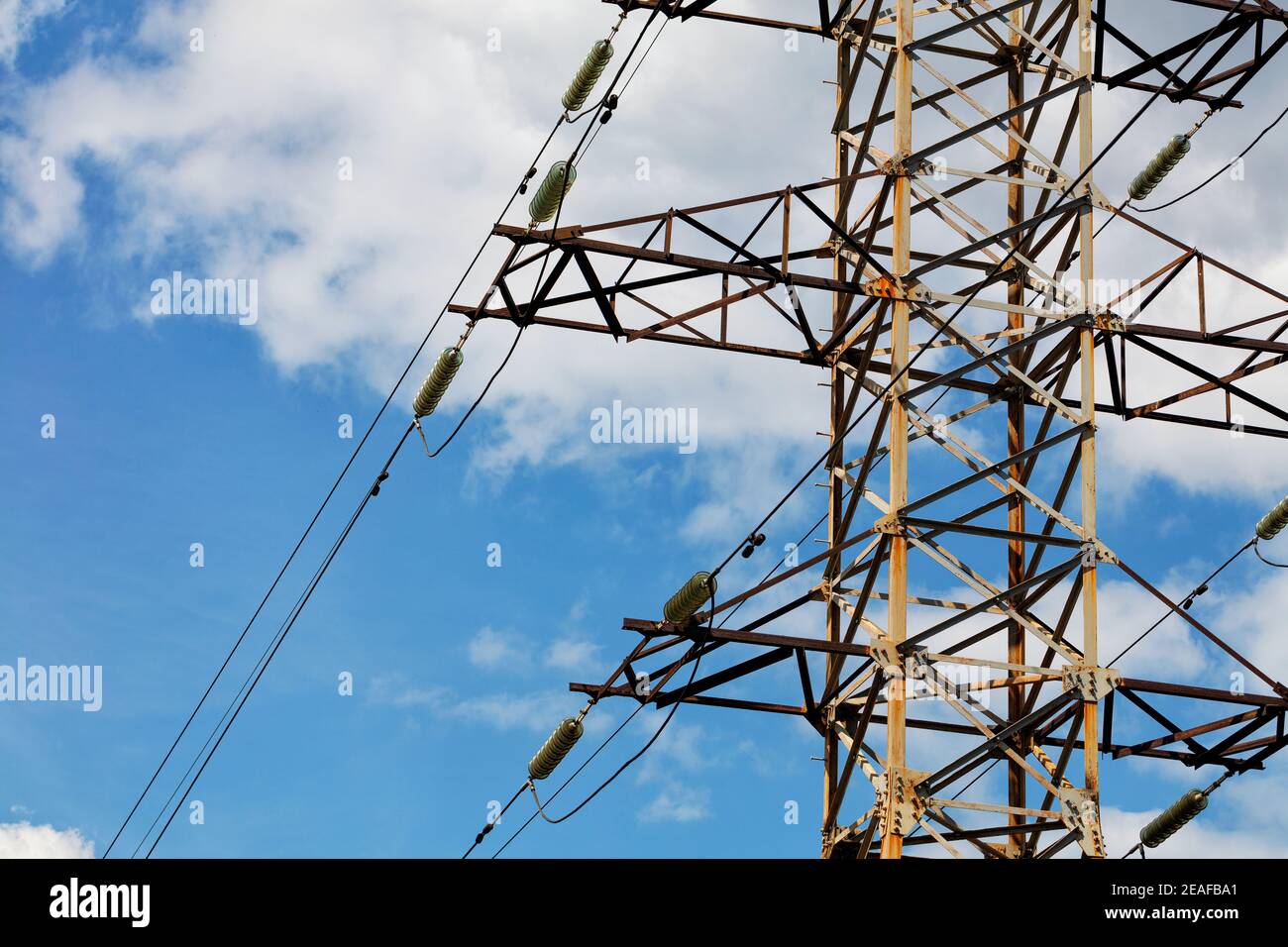 Dielectric insulators hi-res stock photography and images - Alamy