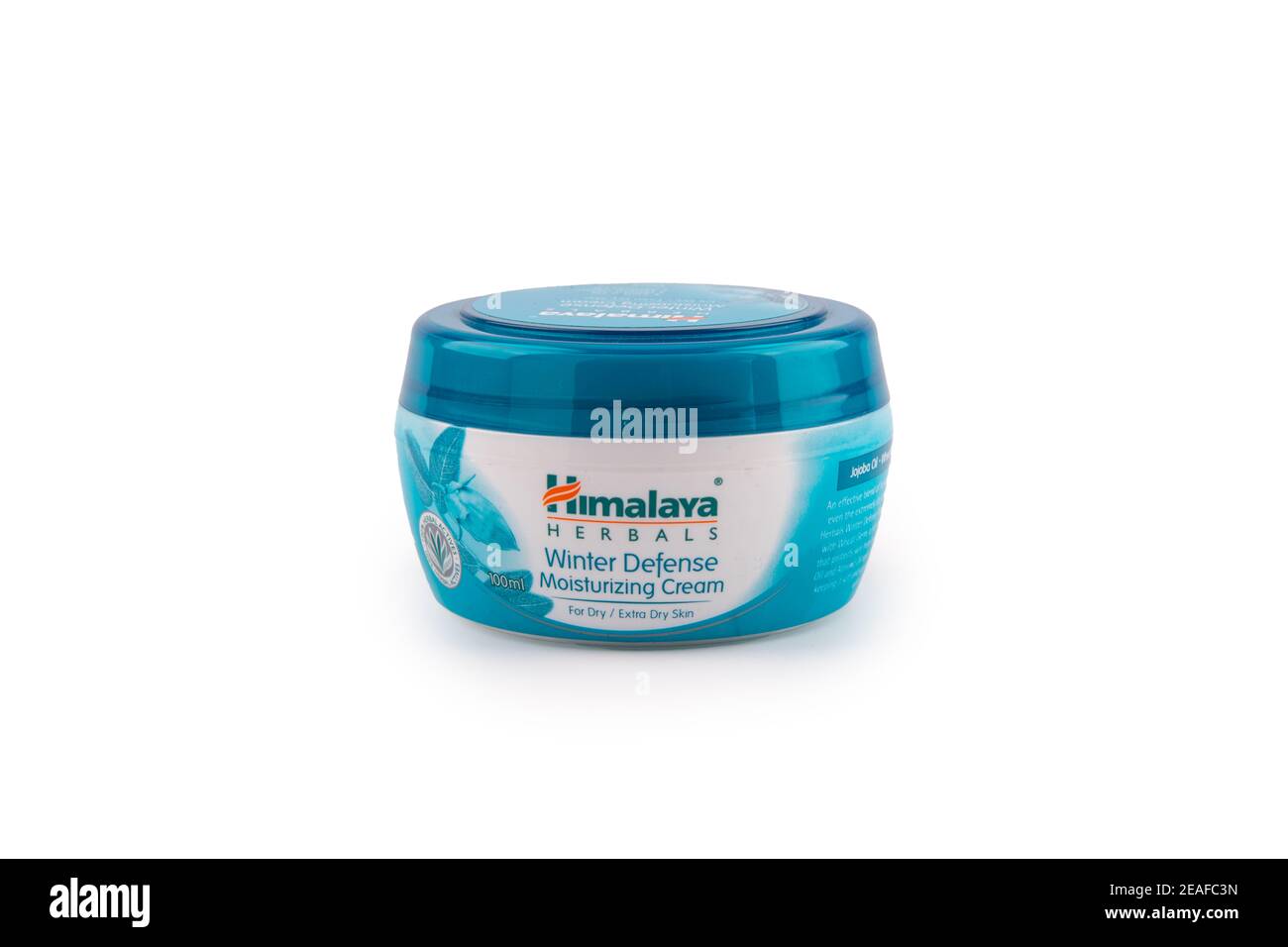 Himalaya herbals winter defense moisturizing cream jar on white ...