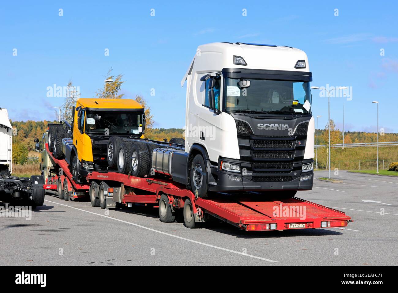 Load carrying vehicle hi-res stock photography and images - Alamy