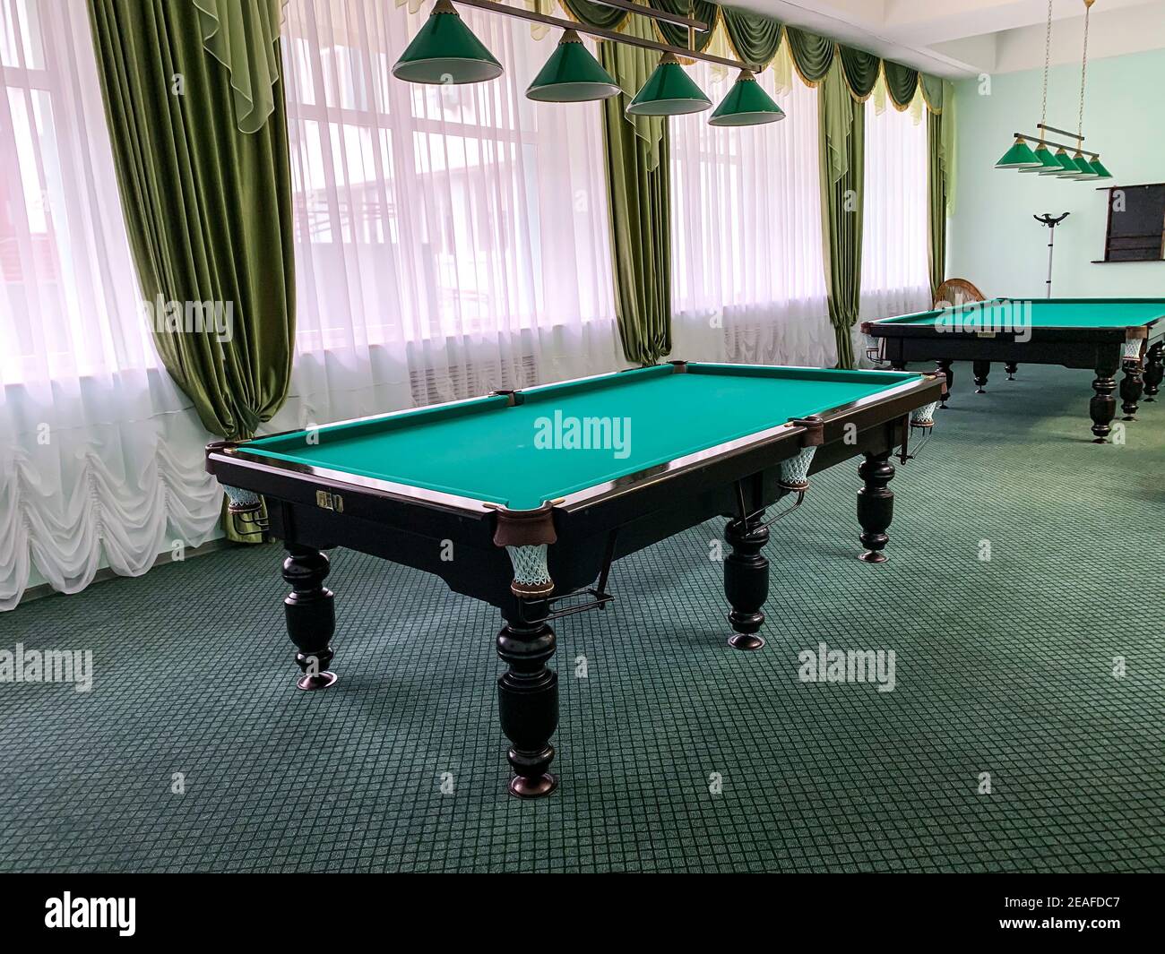 Billiards green empty hi-res stock photography and images - Alamy