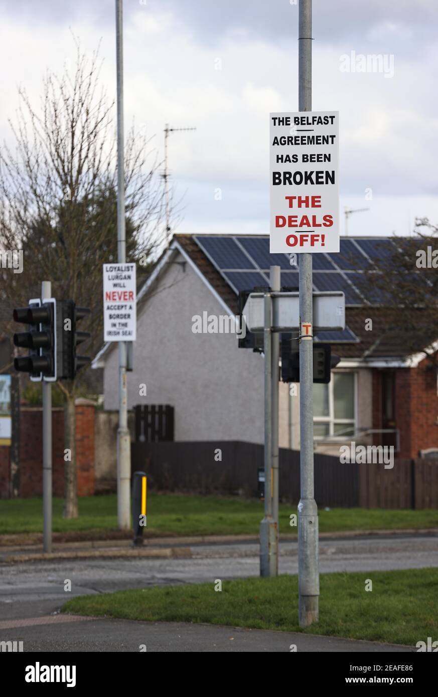Sign belfast agreement hi-res stock photography and images - Alamy